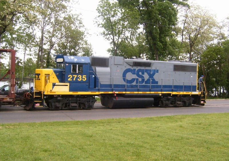 CSX 2735